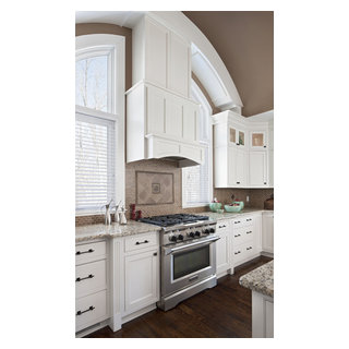 LaFata Kitchen - Kitchen - Detroit - by Lafata Cabinets | Houzz