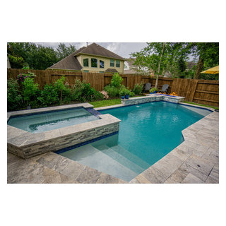 Harrell Family - Farmhouse - Pool - Houston - by Richard's Total ...