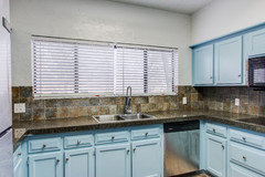 Share photos of your 150- to 200-square-foot kitchen!