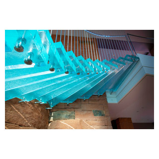 Impressive glass stair treads - ARIZONA, USA - Modern - Staircase ...