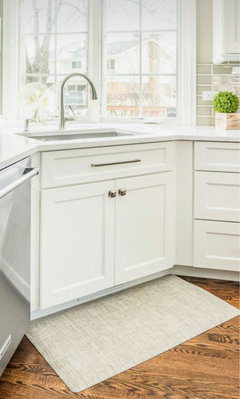 Kitchen Rug for corner sink??