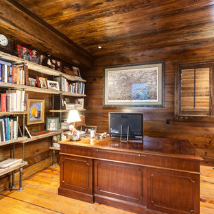 75 Beautiful Farmhouse Home Office Pictures & Ideas | Houzz