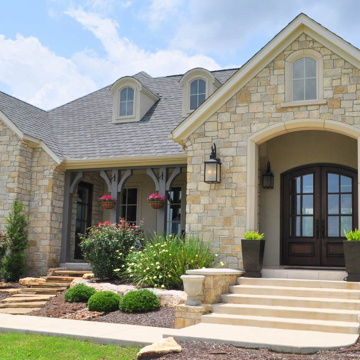 75 Traditional Exterior Home Ideas You'll Love - June, 2026 | Houzz