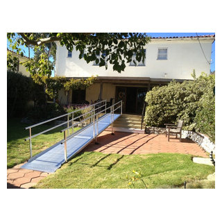 Wheelchair ramps - Traditional - Los Angeles - by Gamburd Inc | Houzz UK