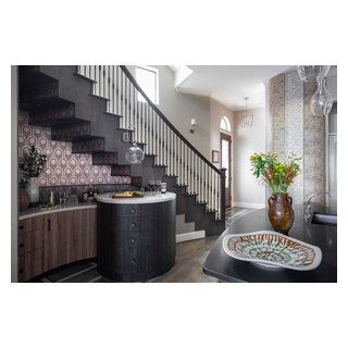 The Curved Stair - Houston - by BKD Interiors | Houzz