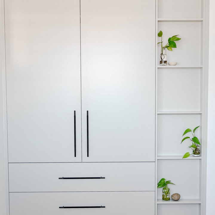 75 Beautiful Tropical Storage and Wardrobe Ideas & Designs - May 2026 ...