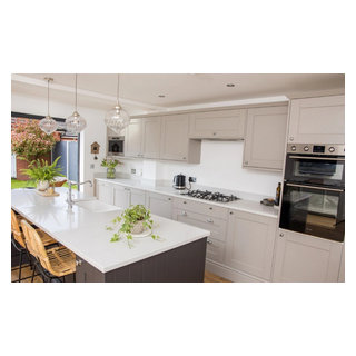 Shaker Style Kitchen with Statuario Ice Gemini worktops - Traditional ...