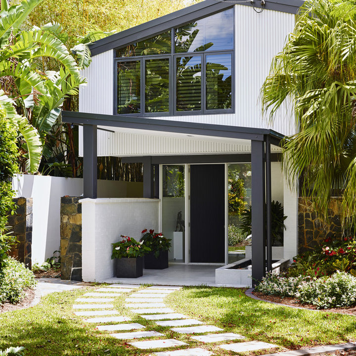 75 Beautiful Modern Queenslander Home Design Ideas & Designs | Houzz AU