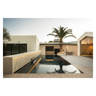 REFORMA PARA ALEJANDRO E INMA - Modern - Pool - Other - by Pablo Muñoz ...