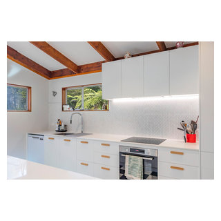 From Cramped to Mosaic Leaf pattern for Splashback Tiles - Modern ...