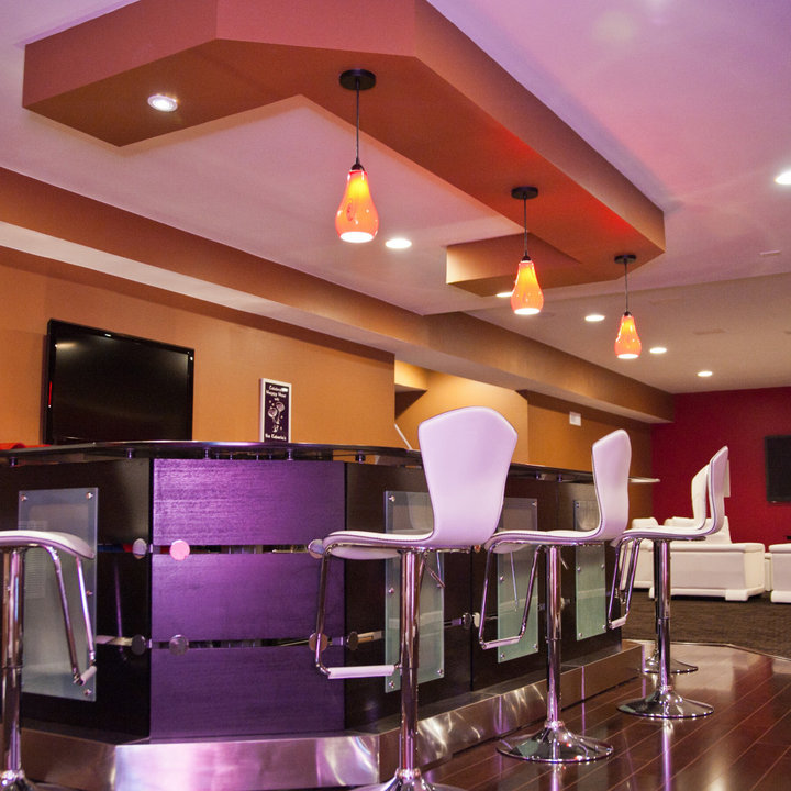 75 U-Shaped Home Bar Ideas You'll Love - February, 2026 | Houzz