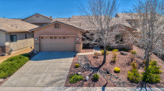 Paint exterior pop-outs a different color or not? | Houzz Forum