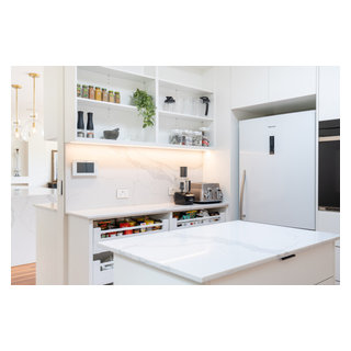 Sandringham House - Kitchen - Melbourne - by Complete Kitchens | Houzz