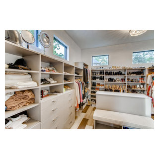 Modern Marvel - Contemporary - Closet - Chicago - by Icon Building ...