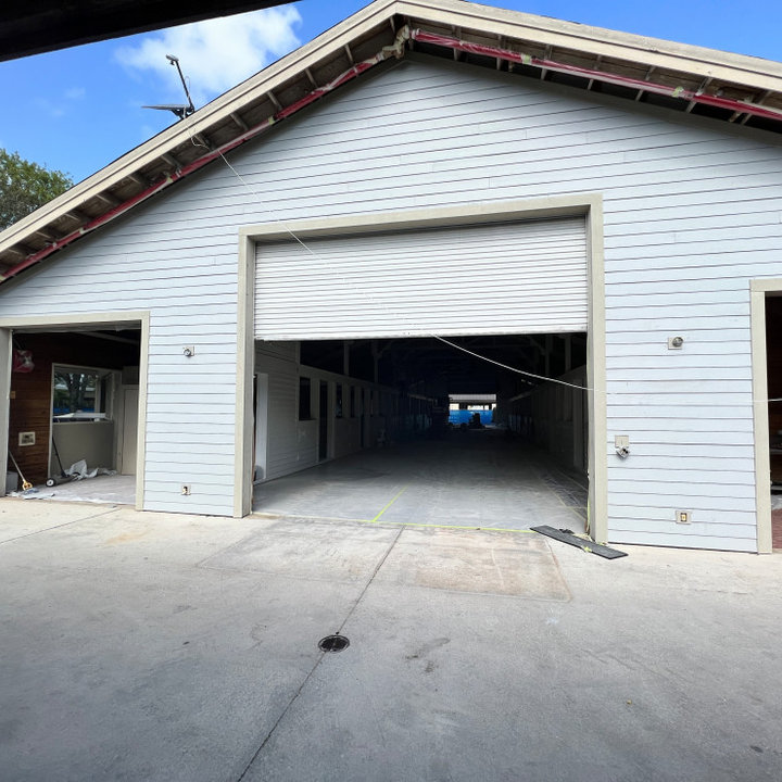 75 French Country Garage and Shed Ideas You'll Love - July, 2025 | Houzz