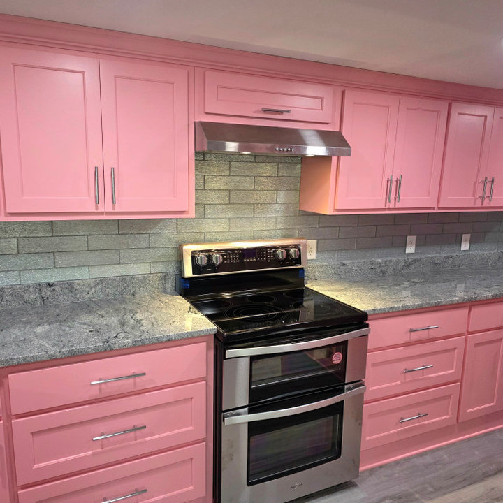 75 Kitchen with Pink Cabinets Ideas You'll Love - February, 2026 | Houzz