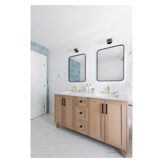 Oakridge Drive - Modern - Bathroom - Other - by Ben + Britt at Home | Houzz