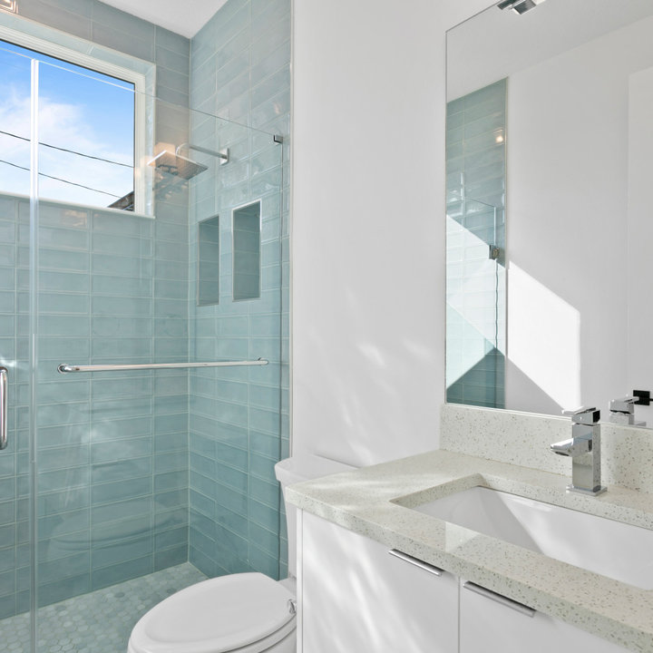 75 Beautiful Turquoise Bathroom Ideas & Designs - February 2023 | Houzz AU