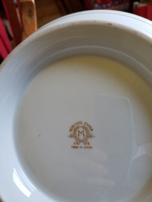 Trying to identify china pattern