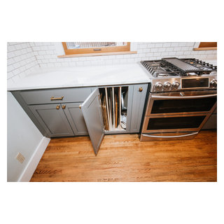 Woolworth Modern Kitchen - Modern - Omaha - by Bearded Builders | Houzz AU