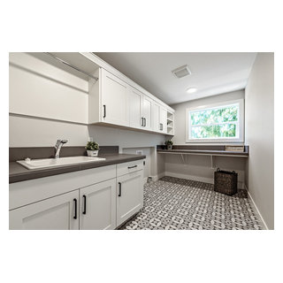 Durham Farmhouse - Farmhouse - Portland - by Renaissance Homes | Houzz