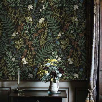 75 Tropical Wallpaper Living Room Ideas You'll Love - October, 2025 | Houzz