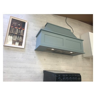 Traditional Shaker Cooker Hood with Canopy & Recirculating Extractor ...