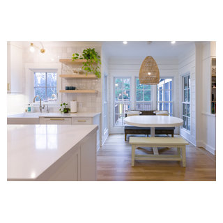 Lakeleaf Kitchen - Farmhouse - Kitchen - Raleigh - by Rebecca Rotella ...