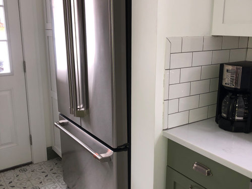 Leveling counter depth fridge