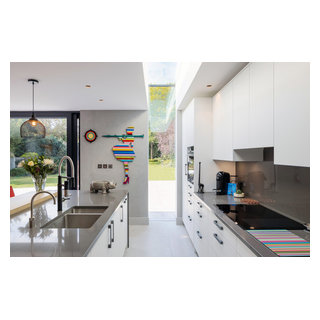 Glass Slot Window & Corner Sliding Doors - Contemporary - Kitchen ...