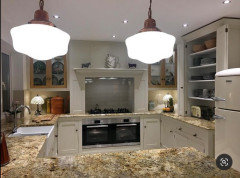 Update/modernize this early 2000s kitchen with paint!