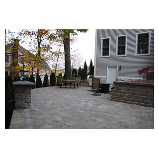 Hardscapes (Patios, Walkways, Retaining Walls) - Traditional - Patio ...