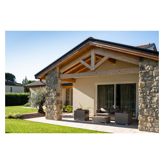 Prestigiosa dimora in legno - Traditional - Exterior - Other - by ...