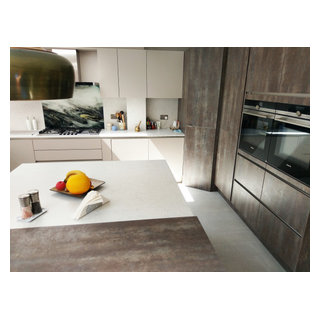 Minimalist kitchen in Harrow, London by Kudos Interior Designs ...