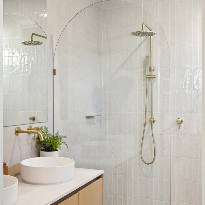 75 Beautiful Bathroom with White Tile Ideas & Designs - March 2026 ...