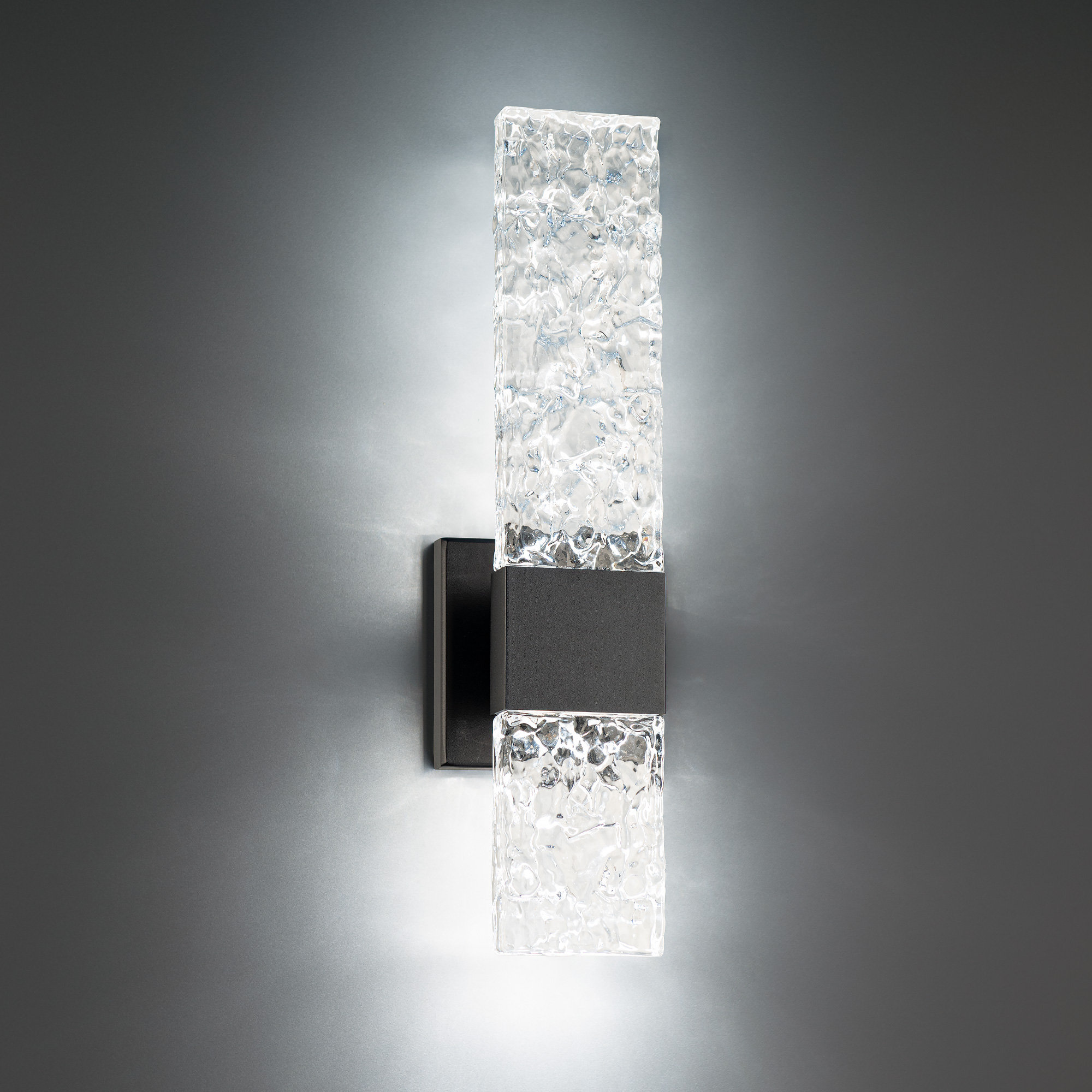 Reflect 18" LED Indoor/Outdoor Wall Light 3000K, Artisan Pressed Glass ...