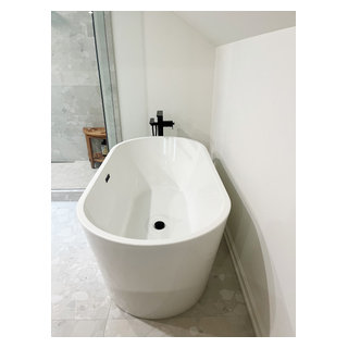 Spa Experience Soaker tub - Modern - Bathroom - Other - by Helen ...