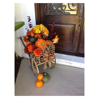 A Rustic Farmhouse Cart For A Fall Entry - Rustic - Los Angeles - by ...