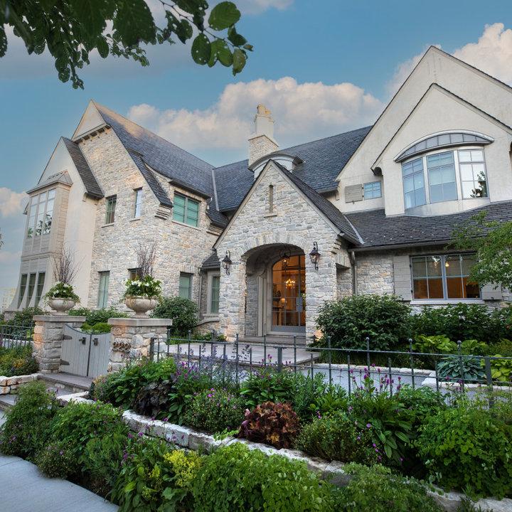 75 Transitional Landscaping Ideas You'll Love - March, 2025 | Houzz