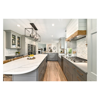 Modern Farmhouse Kitchen - Farmhouse - Kitchen - Milwaukee - by ...