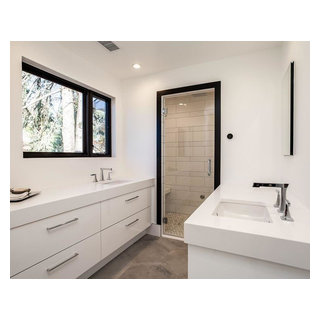 Complete Transitional Upscale Urban Design - Bathroom - Denver - by ...