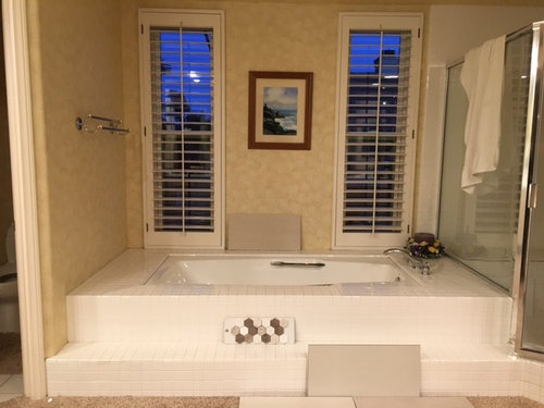 Need feedback on master bathroom layout -- Soffits? Mirrors?