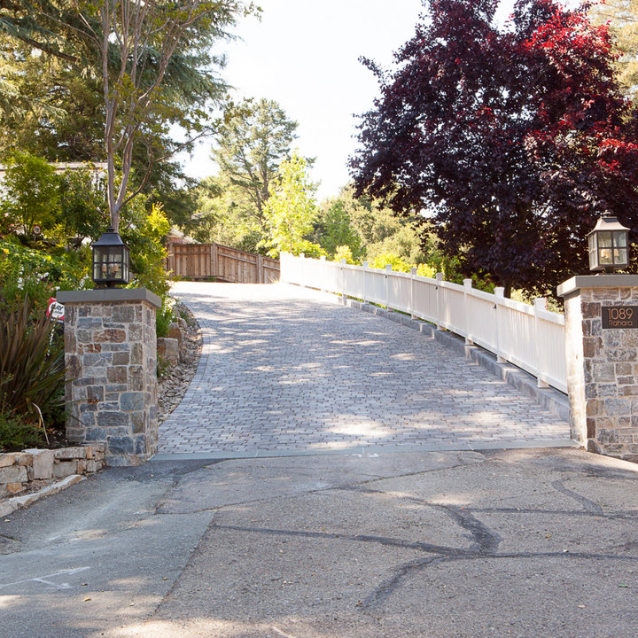 75 Beautiful Sloped Driveway Ideas & Designs - January 2025 | Houzz AU