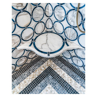 Bathroom Wall Circular Waterjet Mosaic - Midcentury - Bathroom - New ...