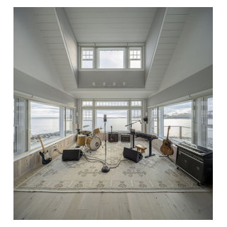 Waterfront Recording Cottage - Beach Style - Home Theater - New York ...