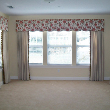 Shirred Scalloped Cornices - Photos & Ideas | Houzz