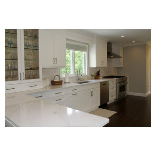 Long Island Clean White Kitchen Design - Kitchen - New York - by ...
