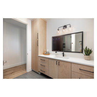 Desert Modern Gorge Home - Modern - Bathroom - Seattle - by Neff ...