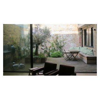 Primrose Hill Courtyard - London - by Joanne Bernstein Garden Design ...