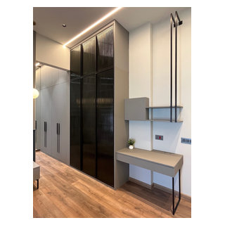 Walk-in Wardrobe - Eclectic - Closet - Delhi - by Lakkadworks | Houzz